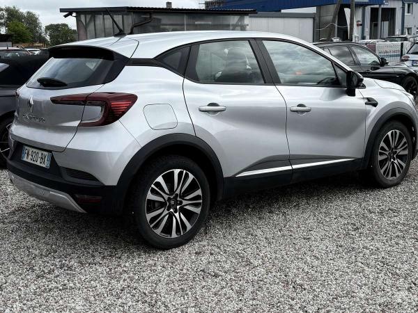 Grey Renault Captur 2021 in Kretinga, with an engine capacity of 1.46 L and mileage of 26 thousand km for 13999 €, photo 10 on AUTOMOTO.COM.LV