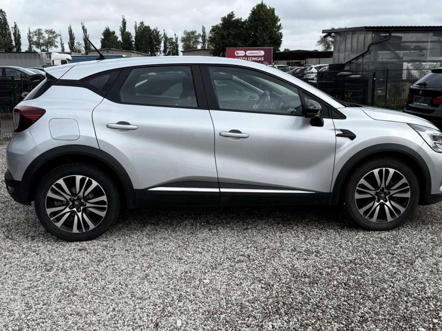Grey Renault Captur 2021 in Kretinga, with an engine capacity of 1.46 L and mileage of 26 thousand km for 13999 €, photo 12 on AUTOMOTO.COM.LV