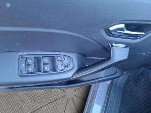 Grey Renault Captur 2021 in Taurage, with an engine capacity of 1.00 L and mileage of 52 thousand km for 9600 €, photo 22 on AUTOMOTO.COM.LV