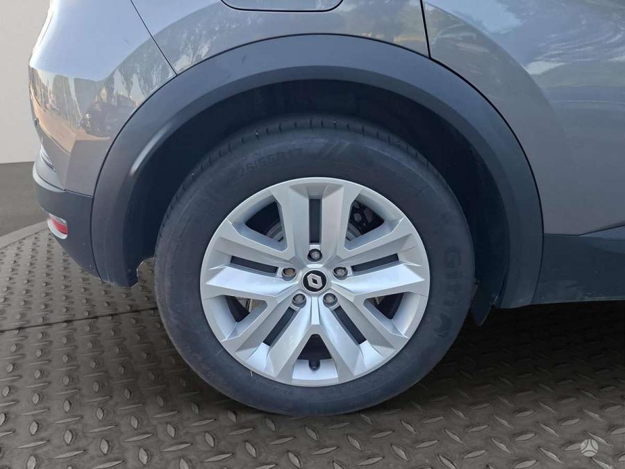 Grey Renault Captur 2021 in Taurage, with an engine capacity of 1.00 L and mileage of 52 thousand km for 9600 €, photo 27 on AUTOMOTO.COM.LV
