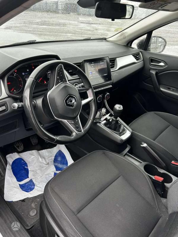 Grey Renault Captur 2021 in Panevezys, with an engine capacity of 1.46 L and mileage of 240 thousand km for 9700 €, photo 10 on AUTOMOTO.COM.LV