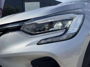 Grey Renault Captur 2021 in Taurage, with an engine capacity of 1.46 L and mileage of 199 thousand km for 9500 €, photo 4 on AUTOMOTO.COM.LV