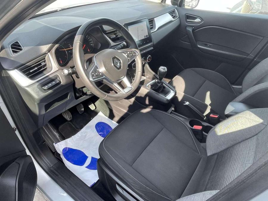 Grey Renault Captur 2021 in Taurage, with an engine capacity of 1.46 L and mileage of 199 thousand km for 9500 €, photo 12 on AUTOMOTO.COM.LV