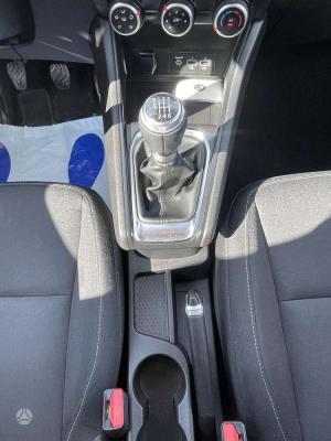 Grey Renault Captur 2021 in Taurage, with an engine capacity of 1.46 L and mileage of 199 thousand km for 9500 €, photo 25 on AUTOMOTO.COM.LV