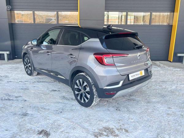 Grey Renault Captur 2023 in Vilnius, with an engine capacity of 1.33 L and mileage of 32 thousand km for 17900 €, photo 2 on AUTOMOTO.COM.LV