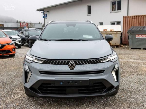 Grey Renault Captur 2024 in Kaunas, with an engine capacity of 1.30 L and mileage of 28 thousand km for 26417 €, photo 5 on AUTOMOTO.COM.LV