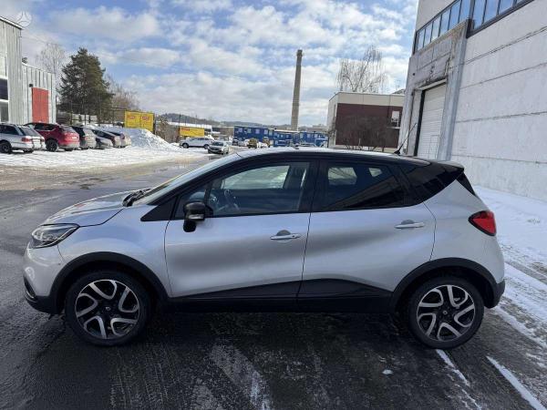 Grey Renault Captur 2013 in Vilnius, with an engine capacity of 1.20 L and mileage of 153 thousand km for 5500 €, photo 4 on AUTOMOTO.COM.LV
