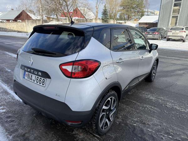 Grey Renault Captur 2013 in Vilnius, with an engine capacity of 1.20 L and mileage of 153 thousand km for 5500 €, photo 6 on AUTOMOTO.COM.LV