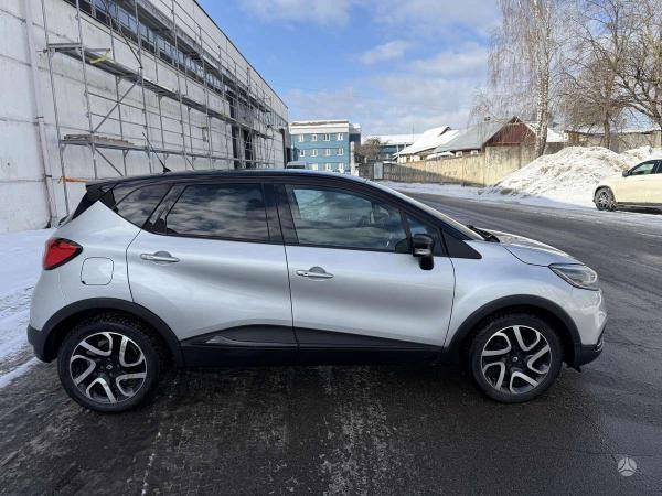 Grey Renault Captur 2013 in Vilnius, with an engine capacity of 1.20 L and mileage of 153 thousand km for 5500 €, photo 7 on AUTOMOTO.COM.LV