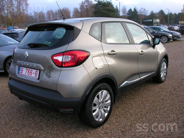 Pelēks Renault Captur 2013 Rīga, ar dzinēja tilpumu 1.50 L un nobraukumu 192 tūkst. km par 5950 €, foto 3 vietnē AUTOMOTO.COM.LV