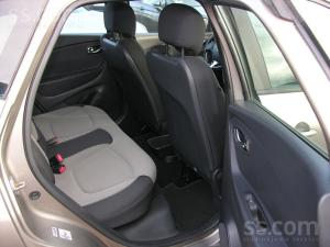 Grey Renault Captur 2013 in Riga, with an engine capacity of 1.50 L and mileage of 192 thousand km for 5950 €, photo 8 on AUTOMOTO.COM.LV