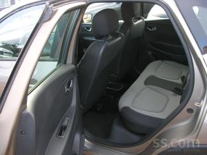 Grey Renault Captur 2013 in Riga, with an engine capacity of 1.50 L and mileage of 192 thousand km for 5950 €, photo 9 on AUTOMOTO.COM.LV