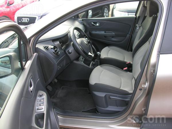 Pelēks Renault Captur 2013 Rīga, ar dzinēja tilpumu 1.50 L un nobraukumu 192 tūkst. km par 5950 €, foto 9 vietnē AUTOMOTO.COM.LV