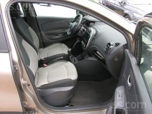 Grey Renault Captur 2013 in Riga, with an engine capacity of 1.50 L and mileage of 194 thousand km for 5990 €, photo 7 on AUTOMOTO.COM.LV
