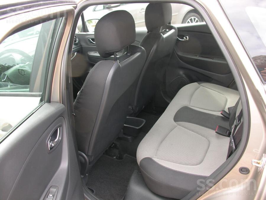Grey Renault Captur 2013 in Riga, with an engine capacity of 1.50 L and mileage of 194 thousand km for 5990 €, photo 9 on AUTOMOTO.COM.LV