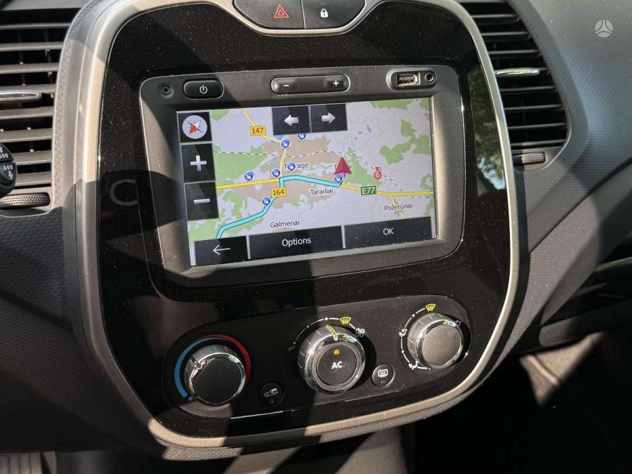 Grey Renault Captur 2013 in Taurage, with an engine capacity of 1.50 L and mileage of 211 thousand km for 4700 €, photo 14 on AUTOMOTO.COM.LV