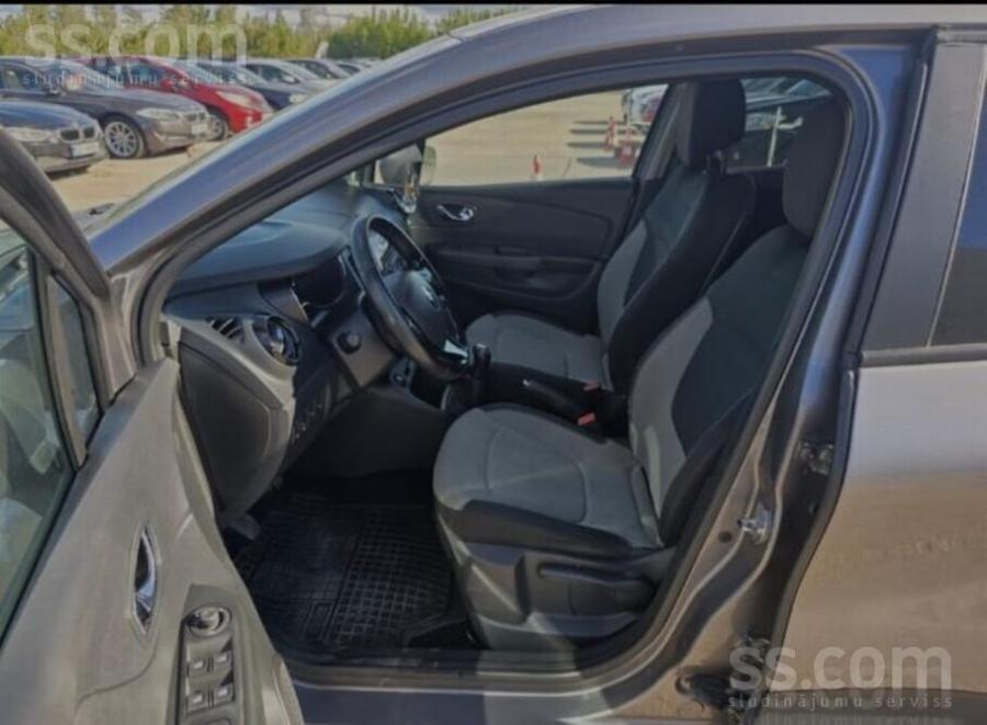 Grey Renault Captur 2013 in Daugavpils, with an engine capacity of 1.50 L and mileage of 0 thousand km for 5200 €, photo 10 on AUTOMOTO.COM.LV