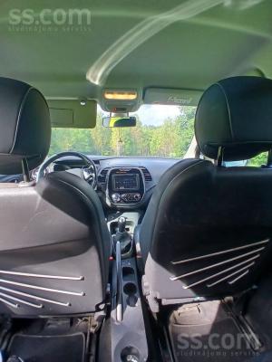 Pelēks Renault Captur 2013 Cēsis, ar dzinēja tilpumu 1.40 L un nobraukumu 220 tūkst. km par 6000 €, foto 9 vietnē AUTOMOTO.COM.LV