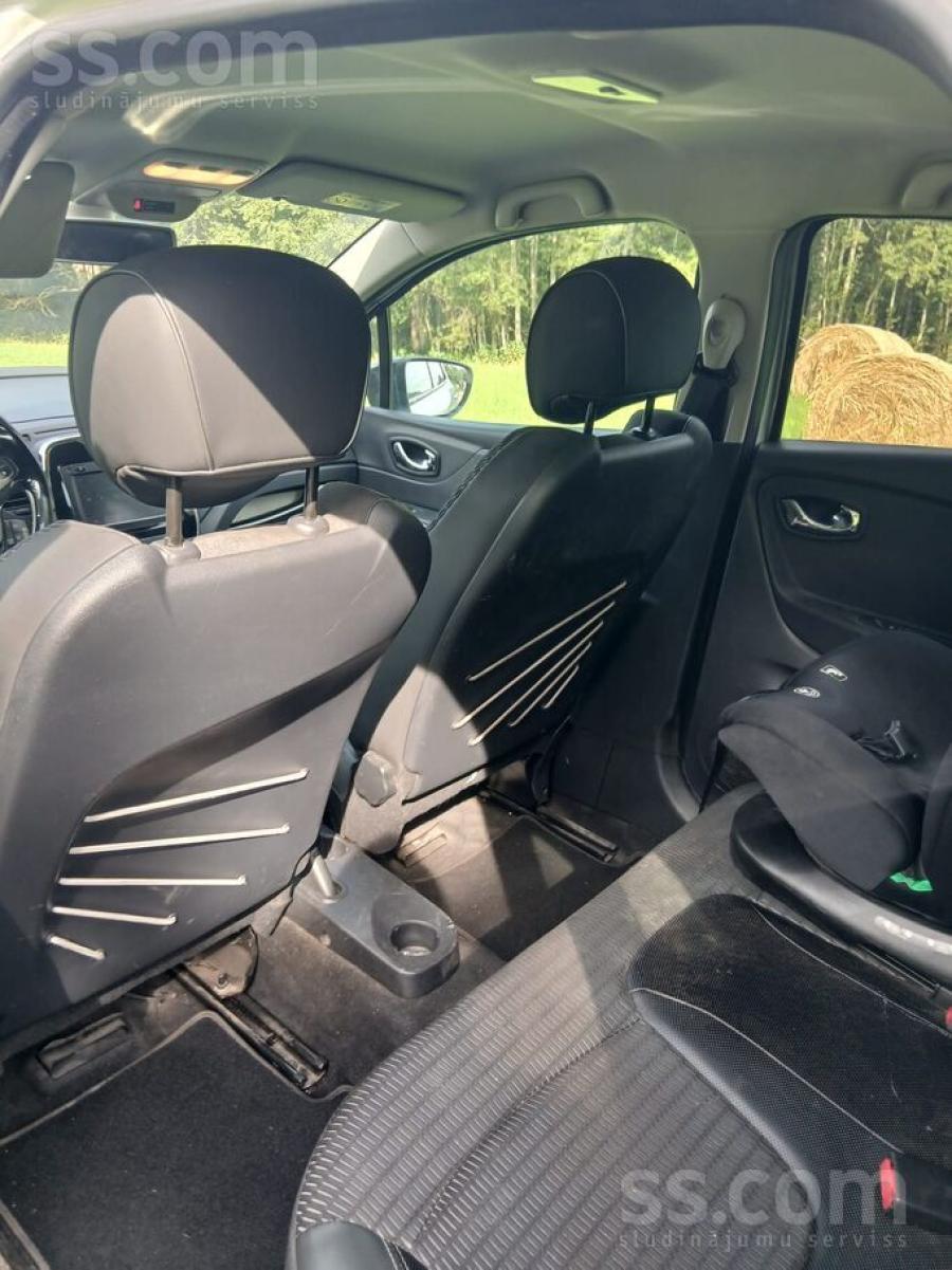 Pelēks Renault Captur 2013 Cēsis, ar dzinēja tilpumu 1.40 L un nobraukumu 220 tūkst. km par 6000 €, foto 10 vietnē AUTOMOTO.COM.LV