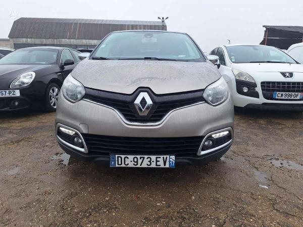 Grey Renault Captur 2014 in Taurage, with an engine capacity of 1.20 L and mileage of 110 thousand km for 5750 €, photo 1 on AUTOMOTO.COM.LV