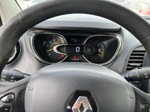 Grey Renault Captur 2014 in Taurage, with an engine capacity of 1.50 L and mileage of 240 thousand km for 4600 €, photo 9 on AUTOMOTO.COM.LV