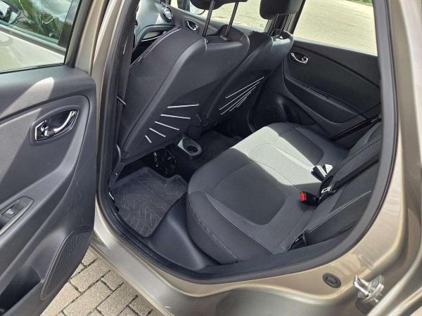 Pelēks Renault Captur 2014 Marijampole, ar dzinēja tilpumu 1.20 L un nobraukumu 119 tūkst. km par 5850 €, foto 10 vietnē AUTOMOTO.COM.LV