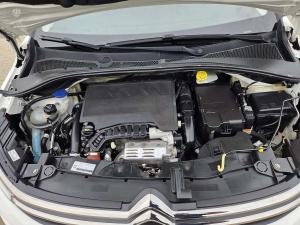 Grey Renault Captur 2014 in Marijampole, with an engine capacity of 1.20 L and mileage of 119 thousand km for 5850 €, photo 13 on AUTOMOTO.COM.LV