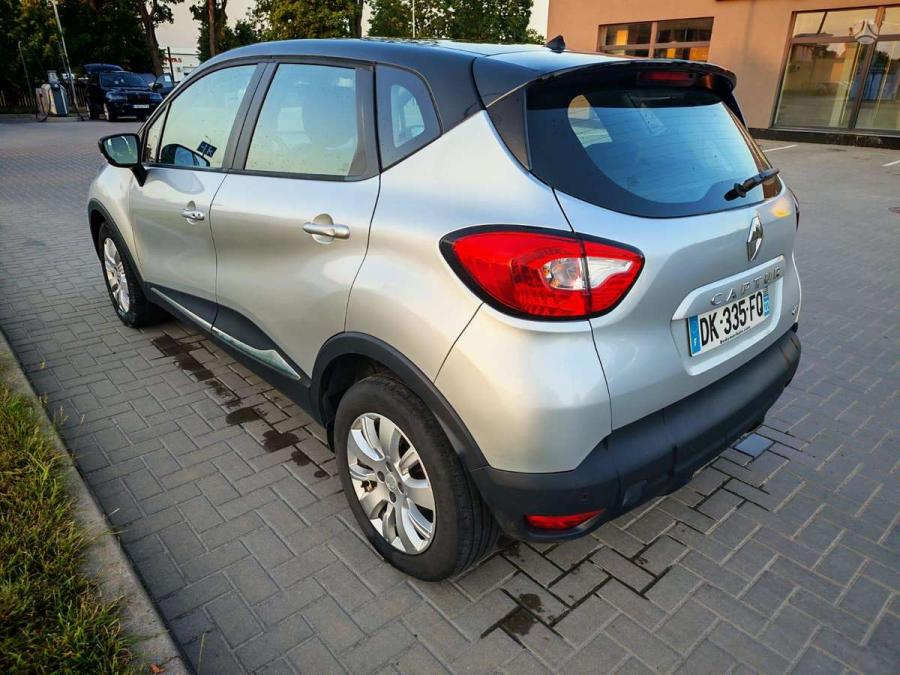 Grey Renault Captur 2014 in Taurage, with an engine capacity of 1.46 L and mileage of 232 thousand km for 4000 €, photo 5 on AUTOMOTO.COM.LV