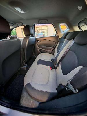 Grey Renault Captur 2014 in Taurage, with an engine capacity of 1.46 L and mileage of 232 thousand km for 4000 €, photo 11 on AUTOMOTO.COM.LV