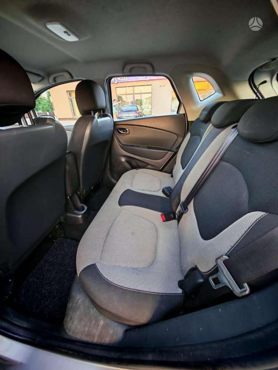 Grey Renault Captur 2014 in Taurage, with an engine capacity of 1.46 L and mileage of 232 thousand km for 4000 €, photo 11 on AUTOMOTO.COM.LV