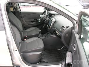 Grey Renault Captur 2014 in Riga, with an engine capacity of 1.50 L and mileage of 0 thousand km for 5950 €, photo 7 on AUTOMOTO.COM.LV