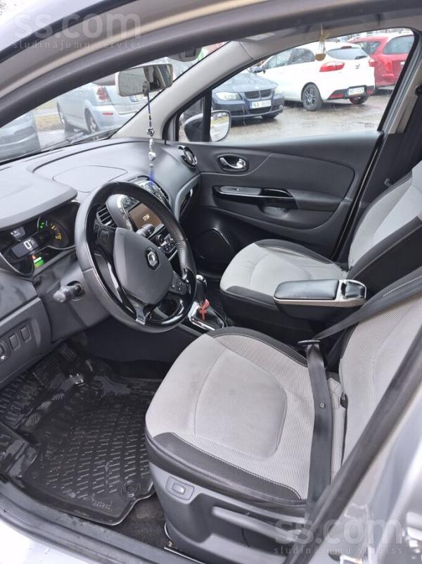 Pelēks Renault Captur 2014 Rīga, ar dzinēja tilpumu 1.20 L un nobraukumu 183 tūkst. km par 5190 €, foto 9 vietnē AUTOMOTO.COM.LV