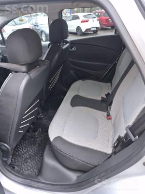 Pelēks Renault Captur 2014 Rīga, ar dzinēja tilpumu 1.20 L un nobraukumu 183 tūkst. km par 4990 €, foto 14 vietnē AUTOMOTO.COM.LV