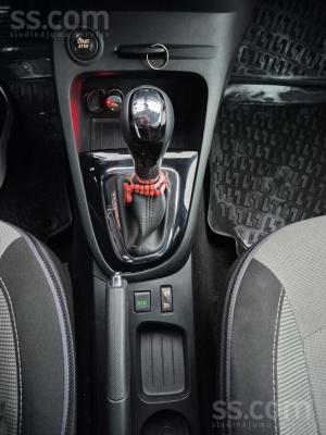 Pelēks Renault Captur 2014 Rīga, ar dzinēja tilpumu 1.20 L un nobraukumu 183 tūkst. km par 4990 €, foto 18 vietnē AUTOMOTO.COM.LV