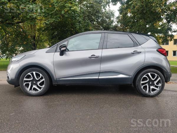 Pelēks Renault Captur 2014 Jelgava, ar dzinēja tilpumu 1.20 L un nobraukumu 159 tūkst. km par 6650 €, foto 5 vietnē AUTOMOTO.COM.LV