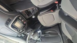 Pelēks Renault Captur 2015 Kauņa, ar dzinēja tilpumu 1.50 L un nobraukumu 195 tūkst. km par 6350 €, foto 12 vietnē AUTOMOTO.COM.LV