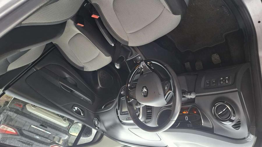 Pelēks Renault Captur 2015 Kauņa, ar dzinēja tilpumu 1.50 L un nobraukumu 195 tūkst. km par 6350 €, foto 14 vietnē AUTOMOTO.COM.LV