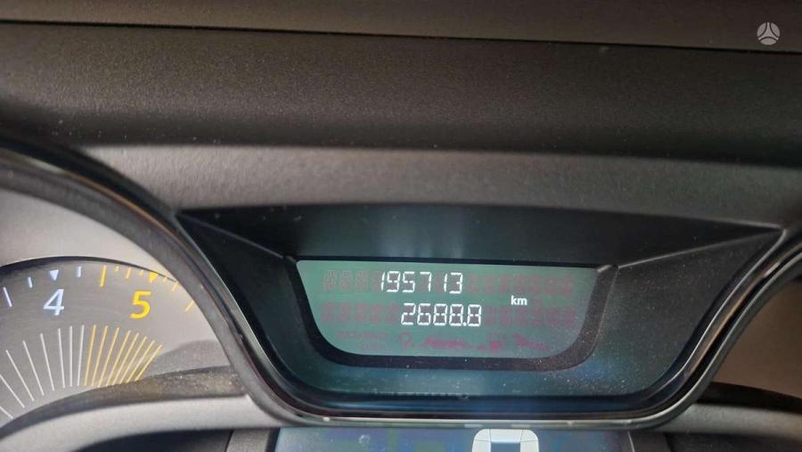 Pelēks Renault Captur 2015 Kauņa, ar dzinēja tilpumu 1.50 L un nobraukumu 195 tūkst. km par 6350 €, foto 15 vietnē AUTOMOTO.COM.LV