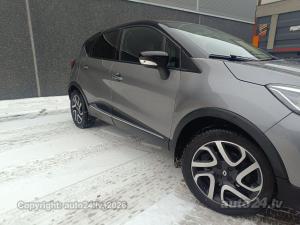 Grey Renault Captur 2016 in Parnu, with an engine capacity of 1.20 L and mileage of 90 thousand km for 8349 €, photo 4 on AUTOMOTO.COM.LV