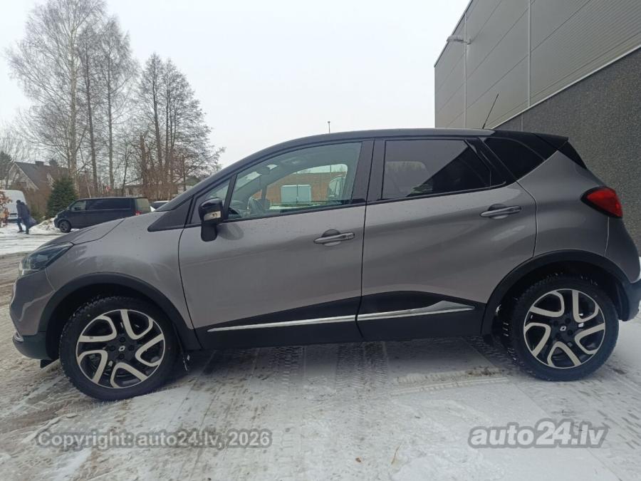 Grey Renault Captur 2016 in Parnu, with an engine capacity of 1.20 L and mileage of 90 thousand km for 8349 €, photo 6 on AUTOMOTO.COM.LV