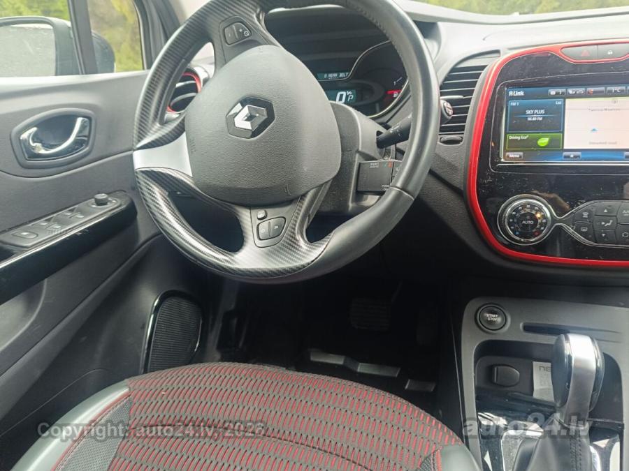 Grey Renault Captur 2016 in Parnu, with an engine capacity of 1.20 L and mileage of 90 thousand km for 8349 €, photo 11 on AUTOMOTO.COM.LV