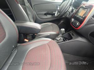Grey Renault Captur 2016 in Parnu, with an engine capacity of 1.20 L and mileage of 90 thousand km for 8349 €, photo 14 on AUTOMOTO.COM.LV