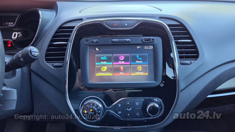 Pelēks Renault Captur 2016 Tallina, ar dzinēja tilpumu 1.20 L un nobraukumu 110 tūkst. km par 6490 €, foto 14 vietnē AUTOMOTO.COM.LV