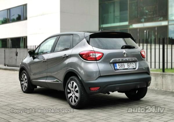 Grey Renault Captur 2016 in Tallinn, with an engine capacity of 1.20 L and mileage of 110 thousand km for 7700 €, photo 3 on AUTOMOTO.COM.LV