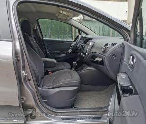 Grey Renault Captur 2016 in Tallinn, with an engine capacity of 1.20 L and mileage of 110 thousand km for 7700 €, photo 24 on AUTOMOTO.COM.LV