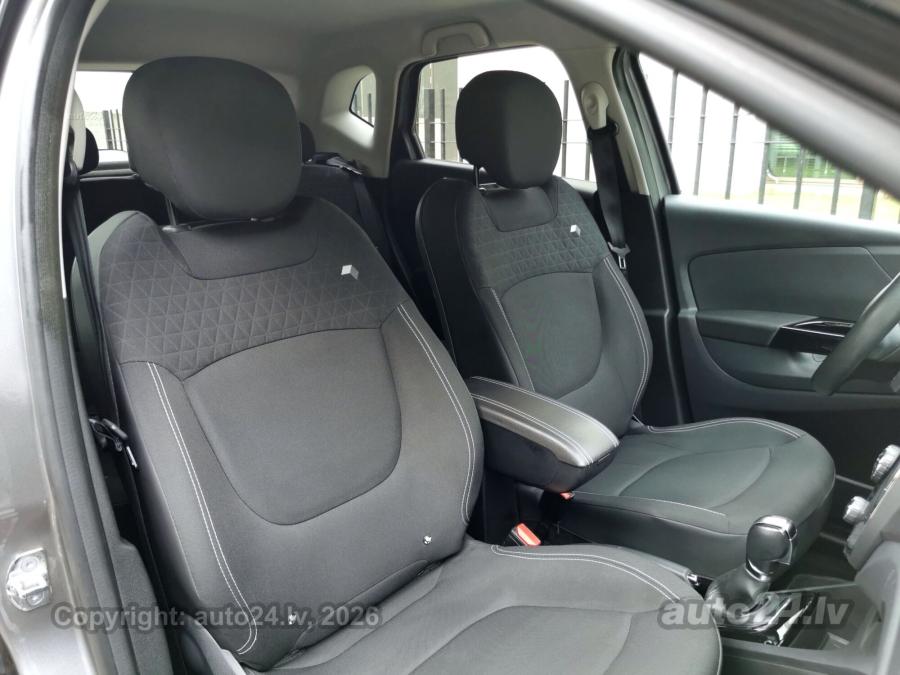 Grey Renault Captur 2016 in Tallinn, with an engine capacity of 1.20 L and mileage of 110 thousand km for 7700 €, photo 25 on AUTOMOTO.COM.LV