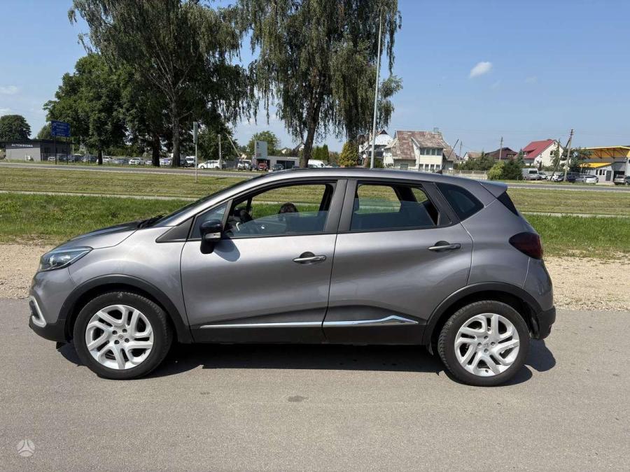Pelēks Renault Captur 2017 Tauragė, ar dzinēja tilpumu 1.46 L un nobraukumu 167 tūkst. km par 5600 €, foto 3 vietnē AUTOMOTO.COM.LV