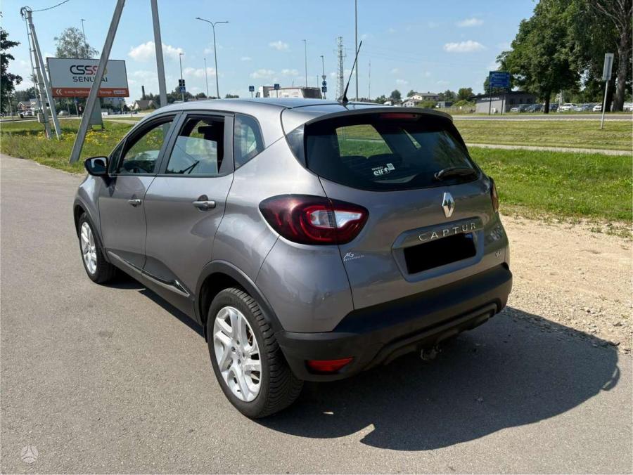 Pelēks Renault Captur 2017 Tauragė, ar dzinēja tilpumu 1.46 L un nobraukumu 167 tūkst. km par 5600 €, foto 4 vietnē AUTOMOTO.COM.LV