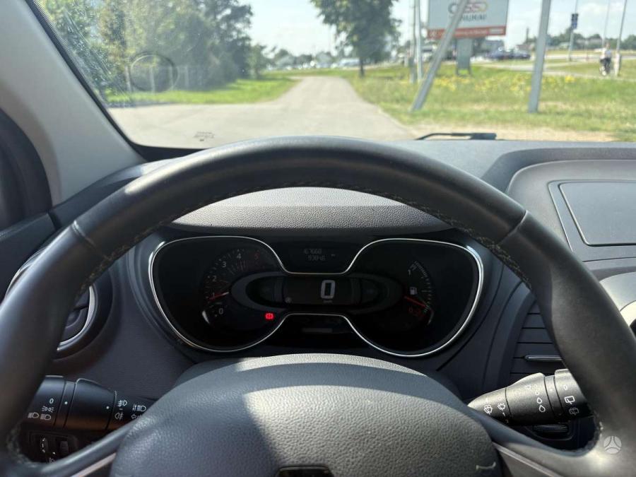 Pelēks Renault Captur 2017 Tauragė, ar dzinēja tilpumu 1.46 L un nobraukumu 167 tūkst. km par 5600 €, foto 11 vietnē AUTOMOTO.COM.LV