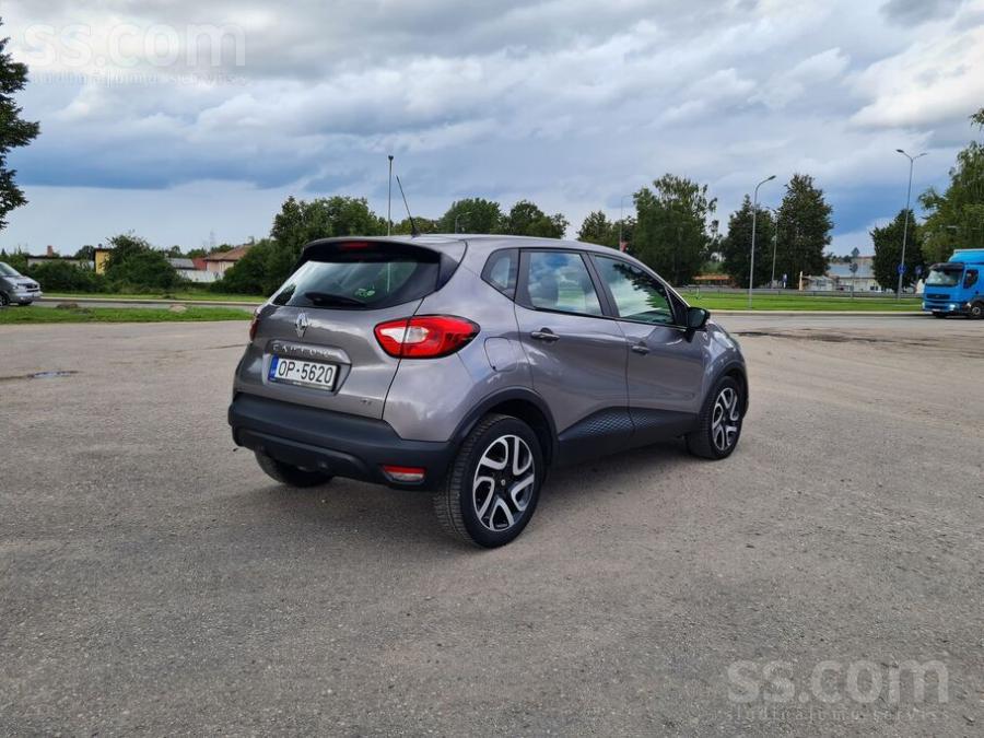 Pelēks Renault Captur 2017 Ogre, ar dzinēja tilpumu 1.50 L un nobraukumu 0 tūkst. km par 7900 €, foto 6 vietnē AUTOMOTO.COM.LV